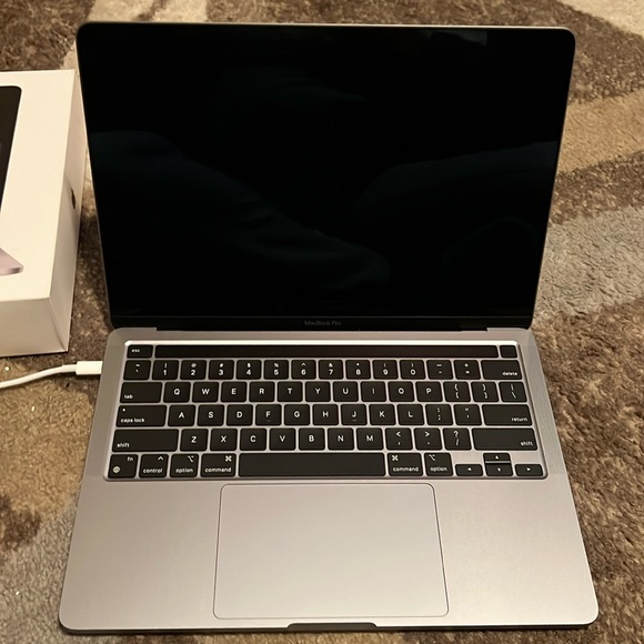 Apple | Computers, Laptops & Parts | Apple Mac Bro Like Brand New 3 ...